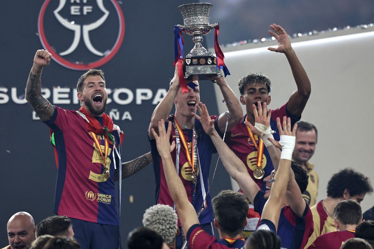 Barcelona Crushes Real Madrid 5-2 to Lift the 2025 Spanish Super Cup Trophy | Al Bawaba