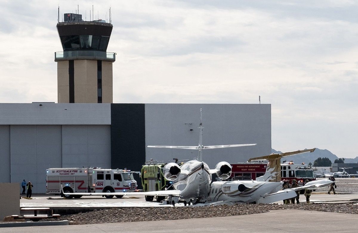 Small planes collide midair at US airport kill 2 | Al Bawaba