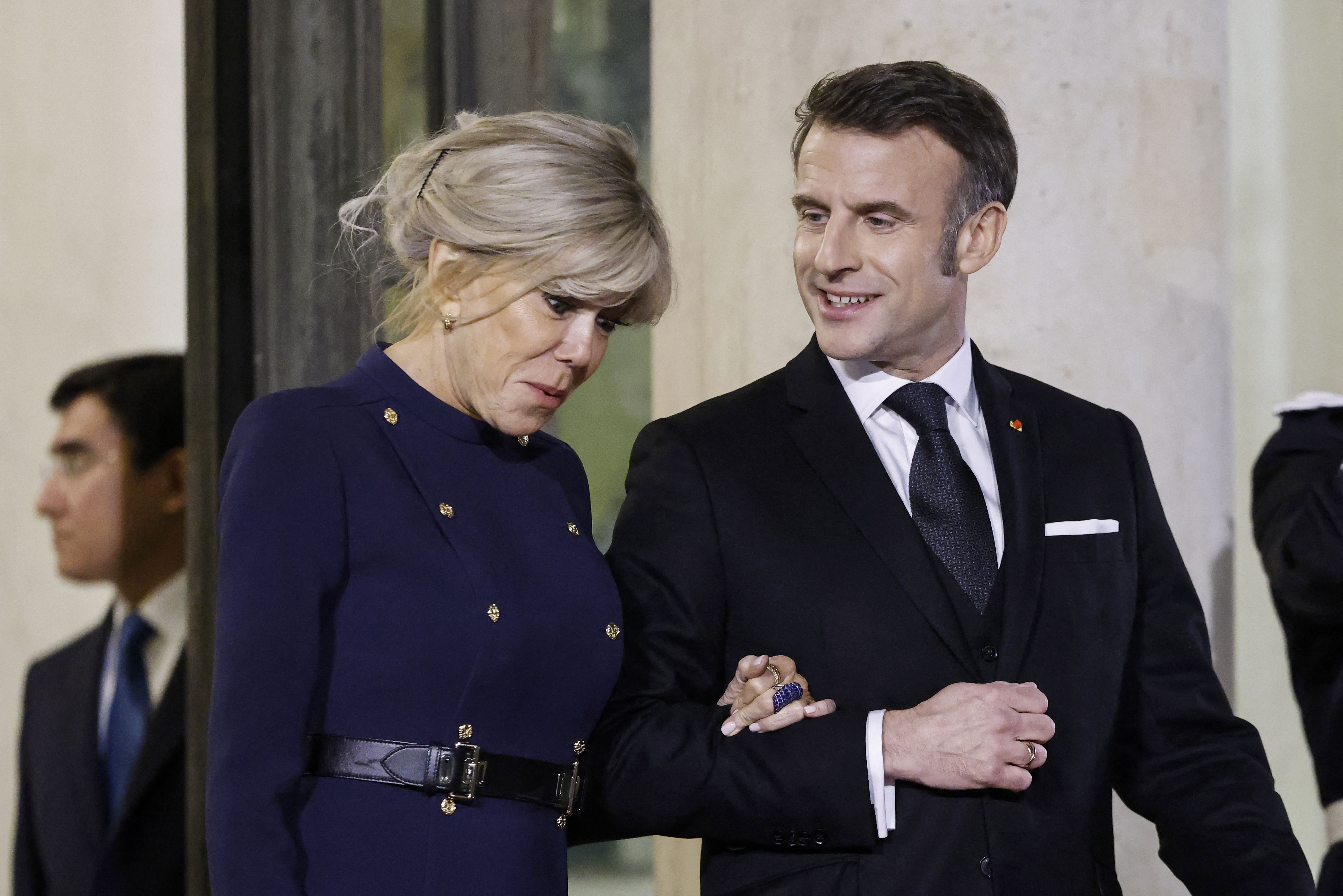 Tucker Carlson claims Brigitte Macron is a man, links allegations to elite networks | Al Bawaba