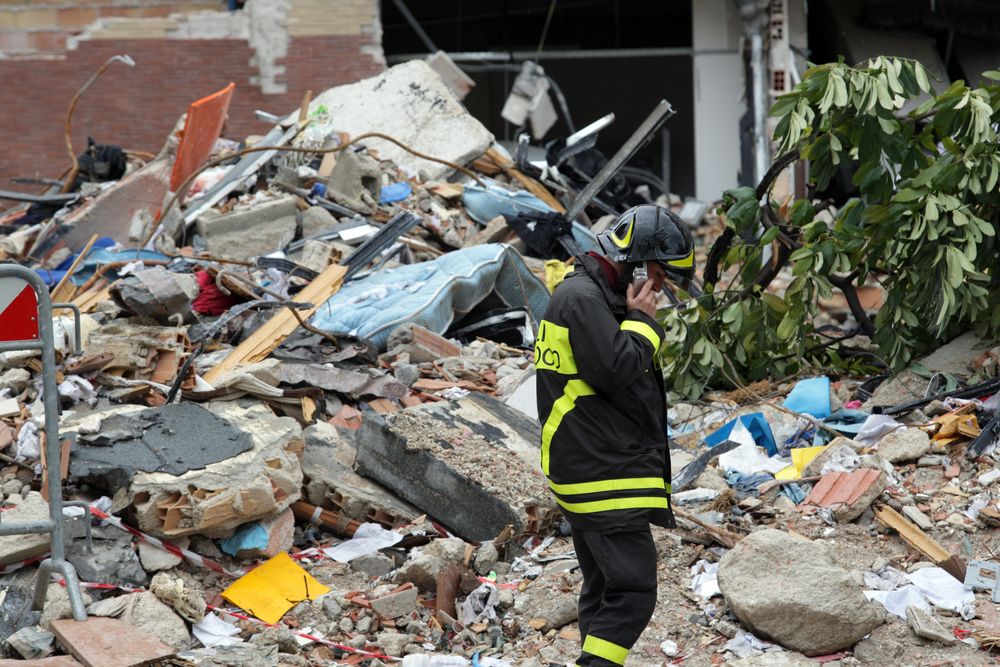 Earthquake hits Italy's Naples, damages buildings | Al Bawaba
