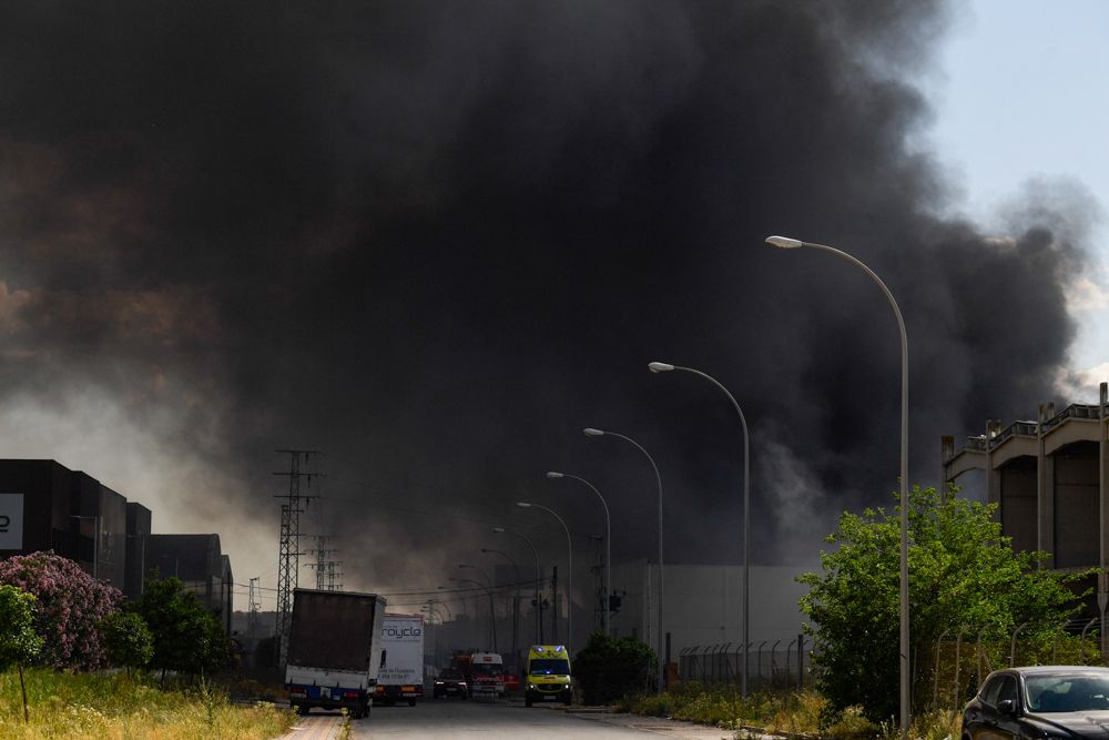 Massive explosion at chemical plant near Spain’s Seville sparks toxic ...