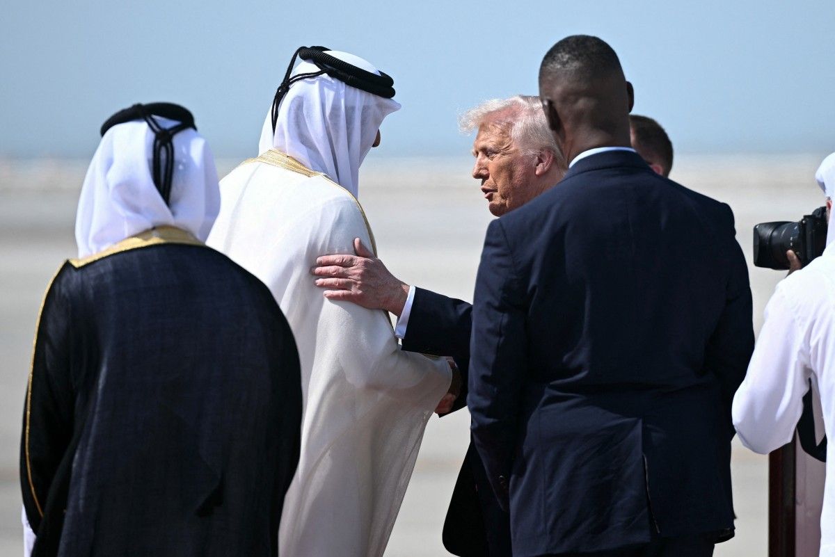 Trump meets Qatari Emir in Doha | Al Bawaba