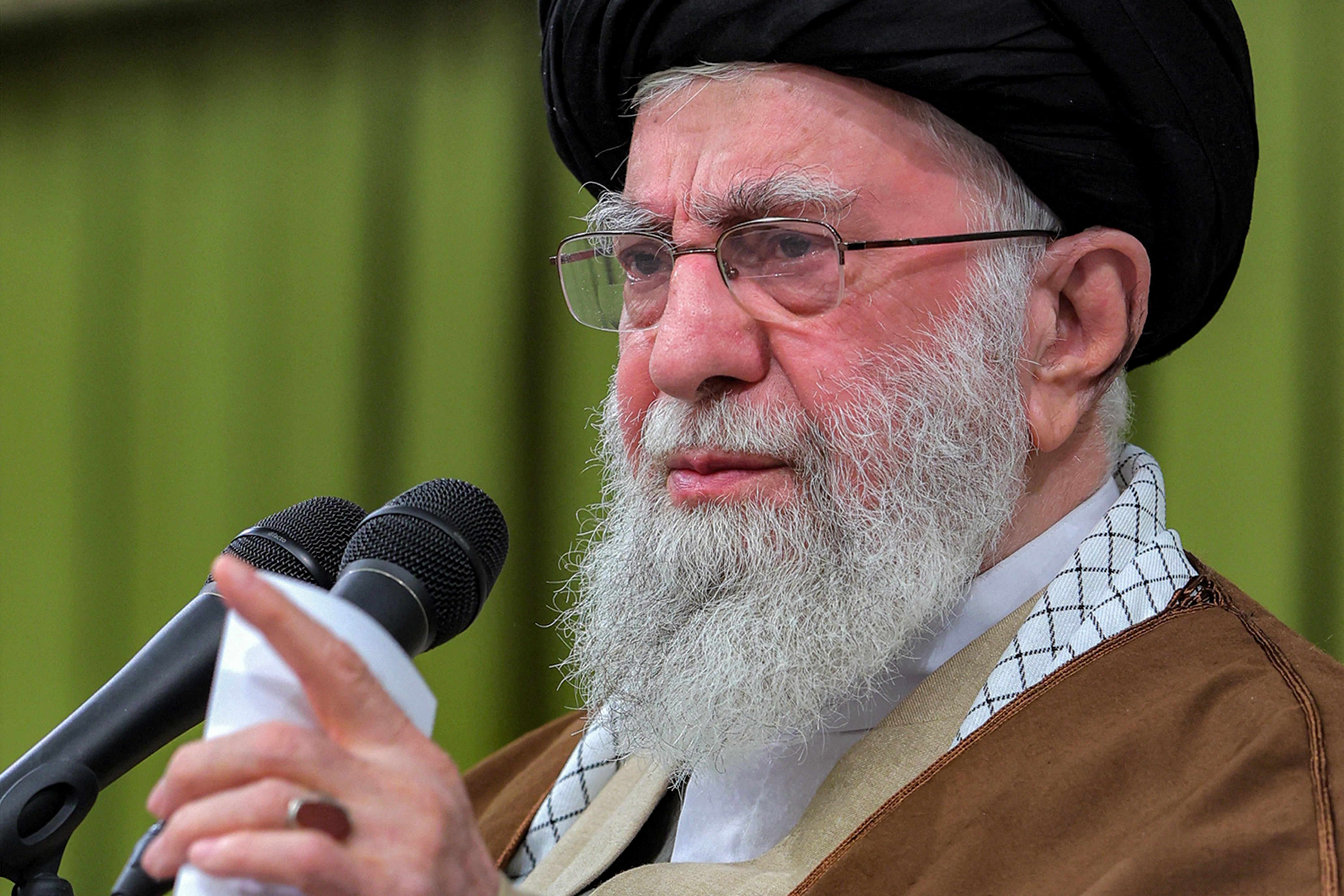 Khamenei issues rare Hebrew statement, threatens fierce revenge | Al Bawaba