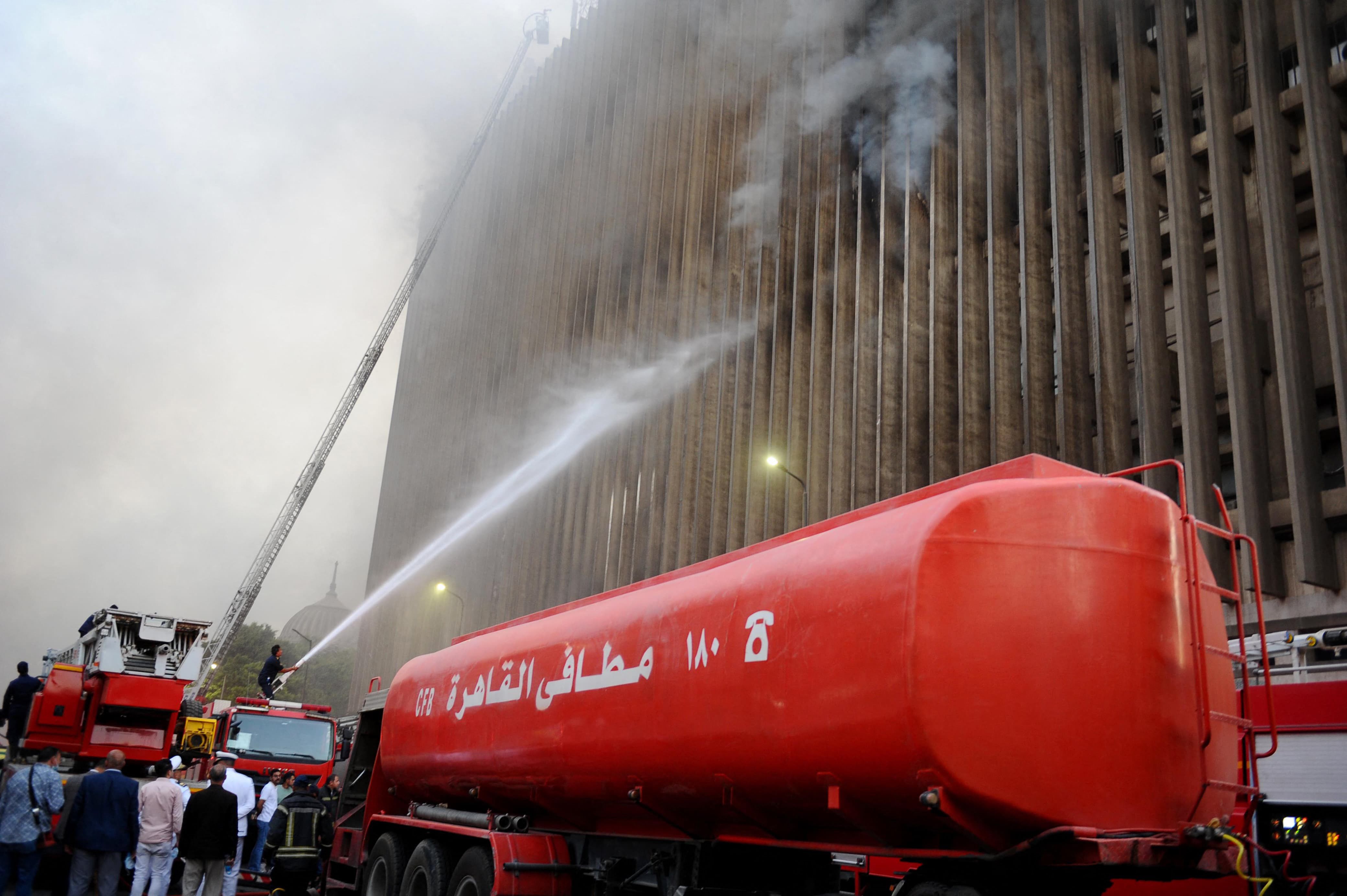 8 dead, 35 injured in clothing factory blaze in Egypt | Al Bawaba