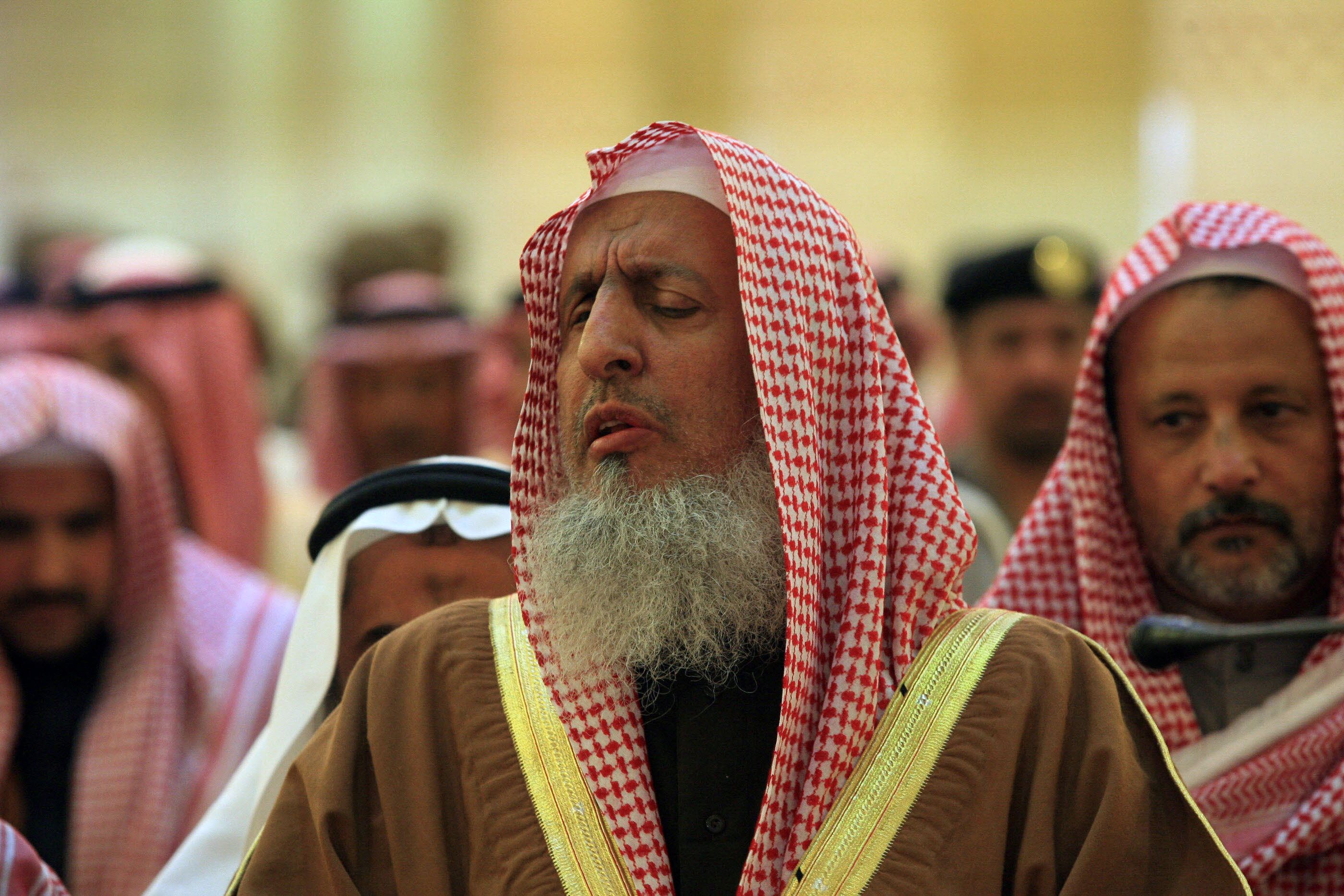Abdulaziz Al Sheikh, Grand Mufti of Saudi Arabia, dies aged 81 | Al Bawaba
