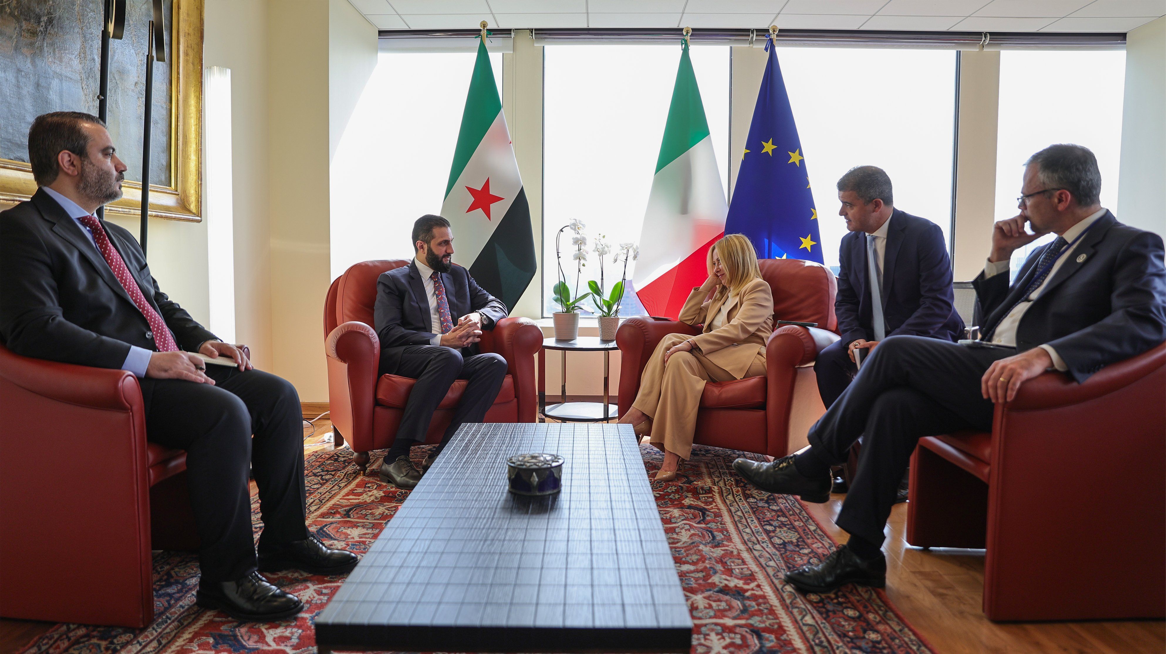 Meloni's 'love look' at Ahmed al-Sharaa steals the spotlight | Al Bawaba