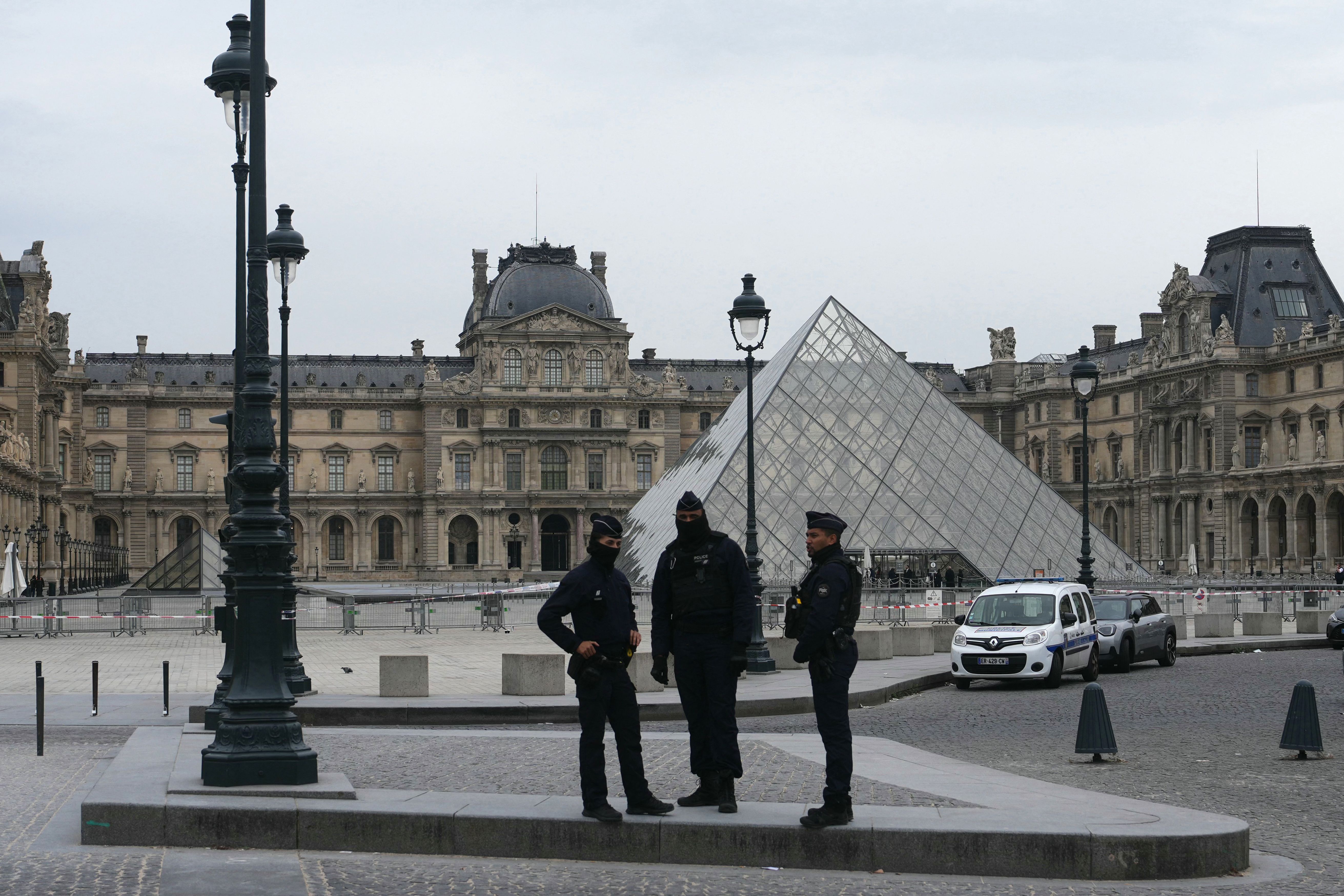 Is the Louvre Museum open today? | Al Bawaba