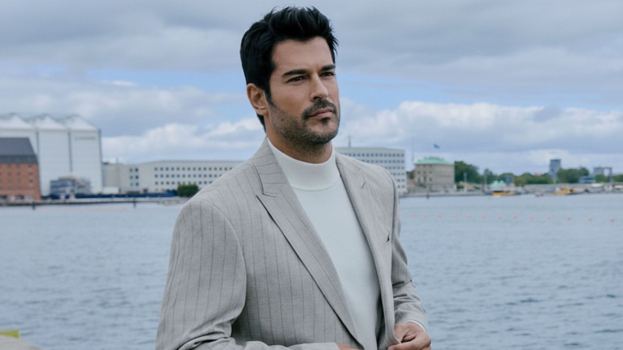 Burak Özçivit steps into the spotlight with first one-man play | Al Bawaba