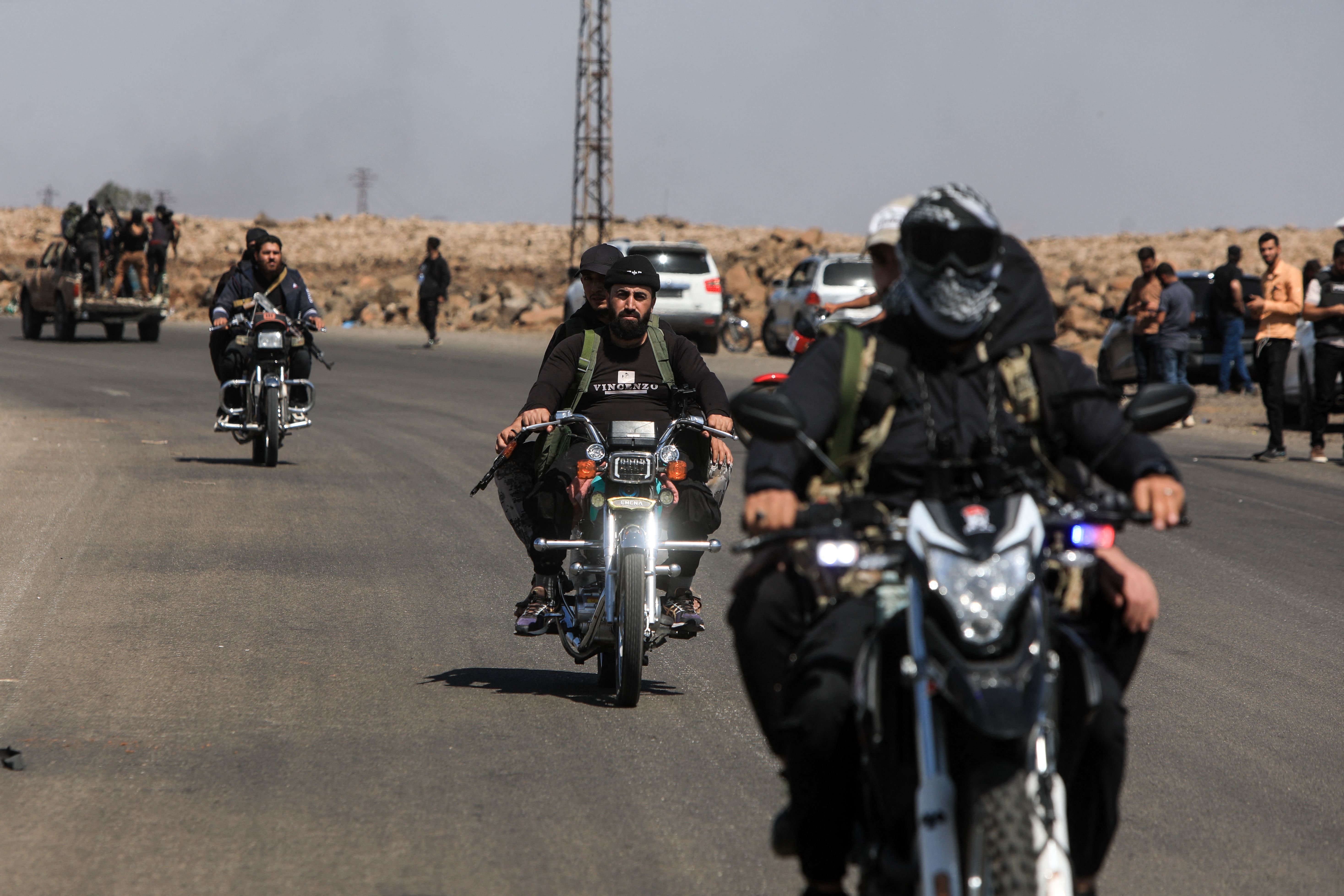 Al-Assad returns to the scene with 168,000 fighters to rebel against al ...