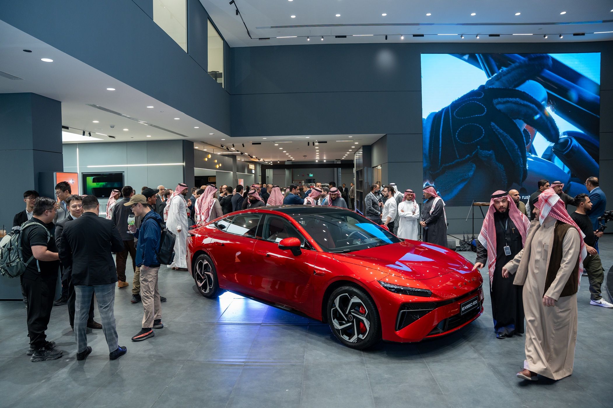 Arabian Heritage Motors debuts world’s largest EXEED showroom in Riyadh ...