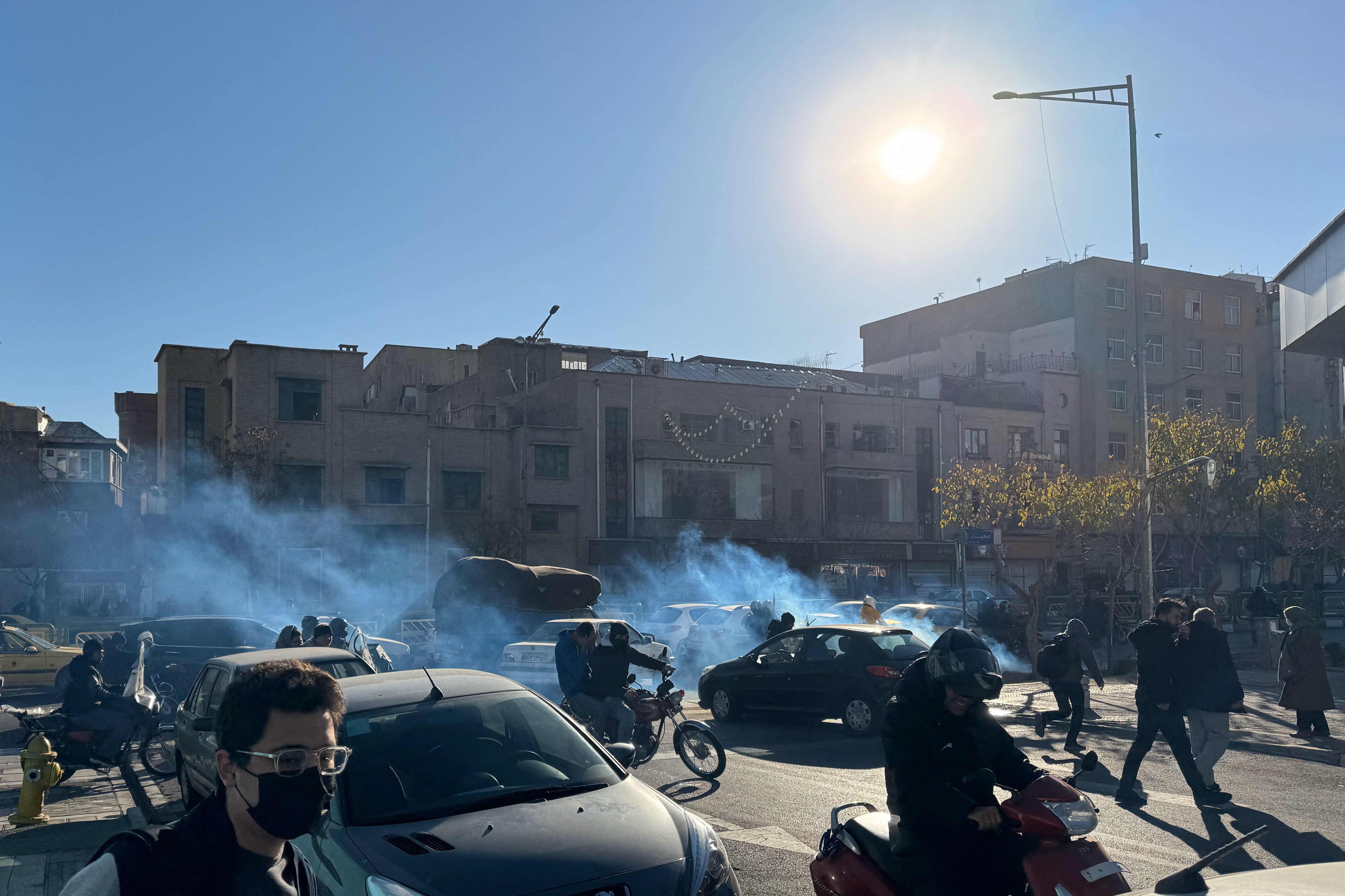 Iran protests spread nationwide as economic crisis deepens and pressure ...