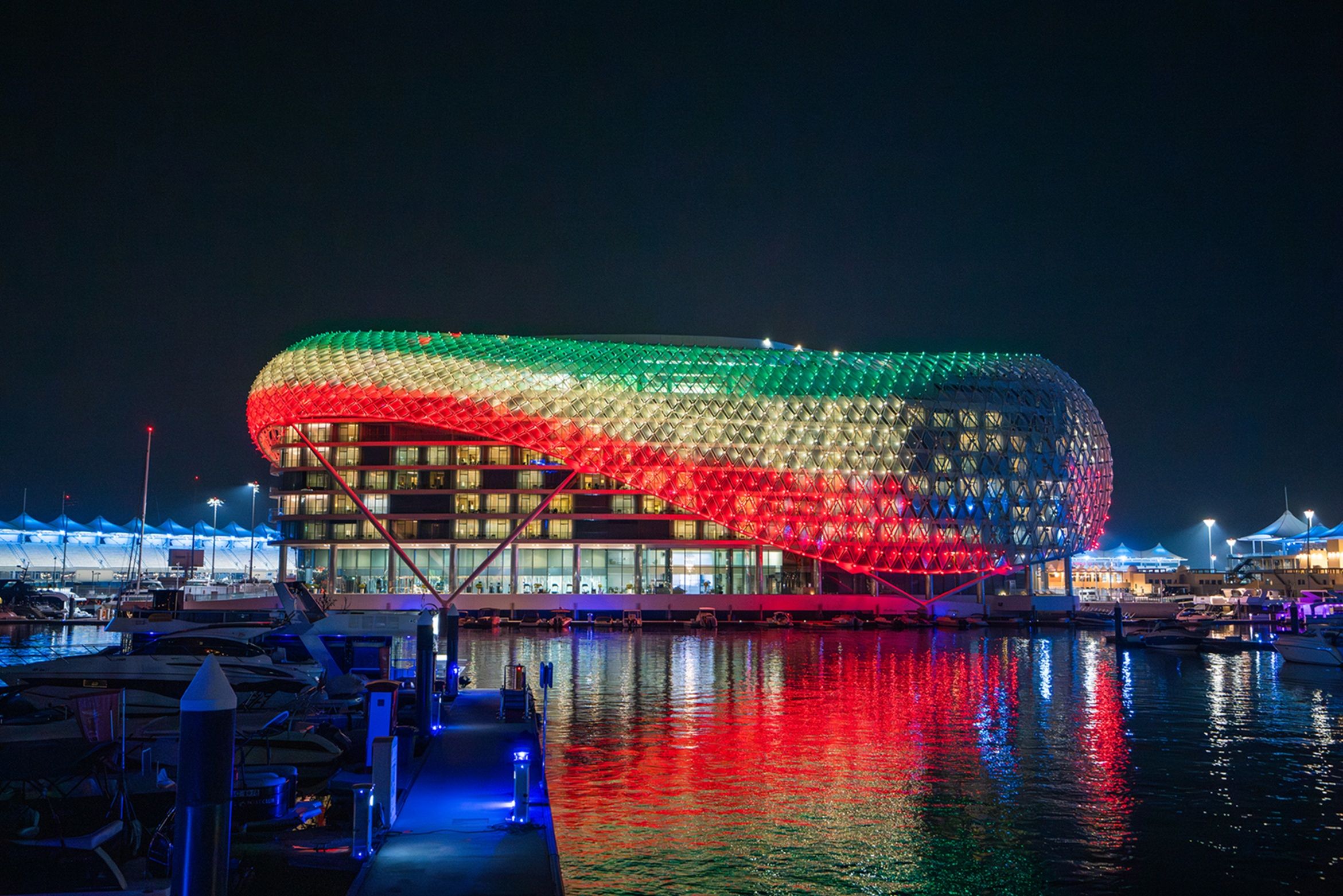 Yas Island Lights Up in Kuwaiti Flag Colors to Celebrate UAE-Kuwait ...