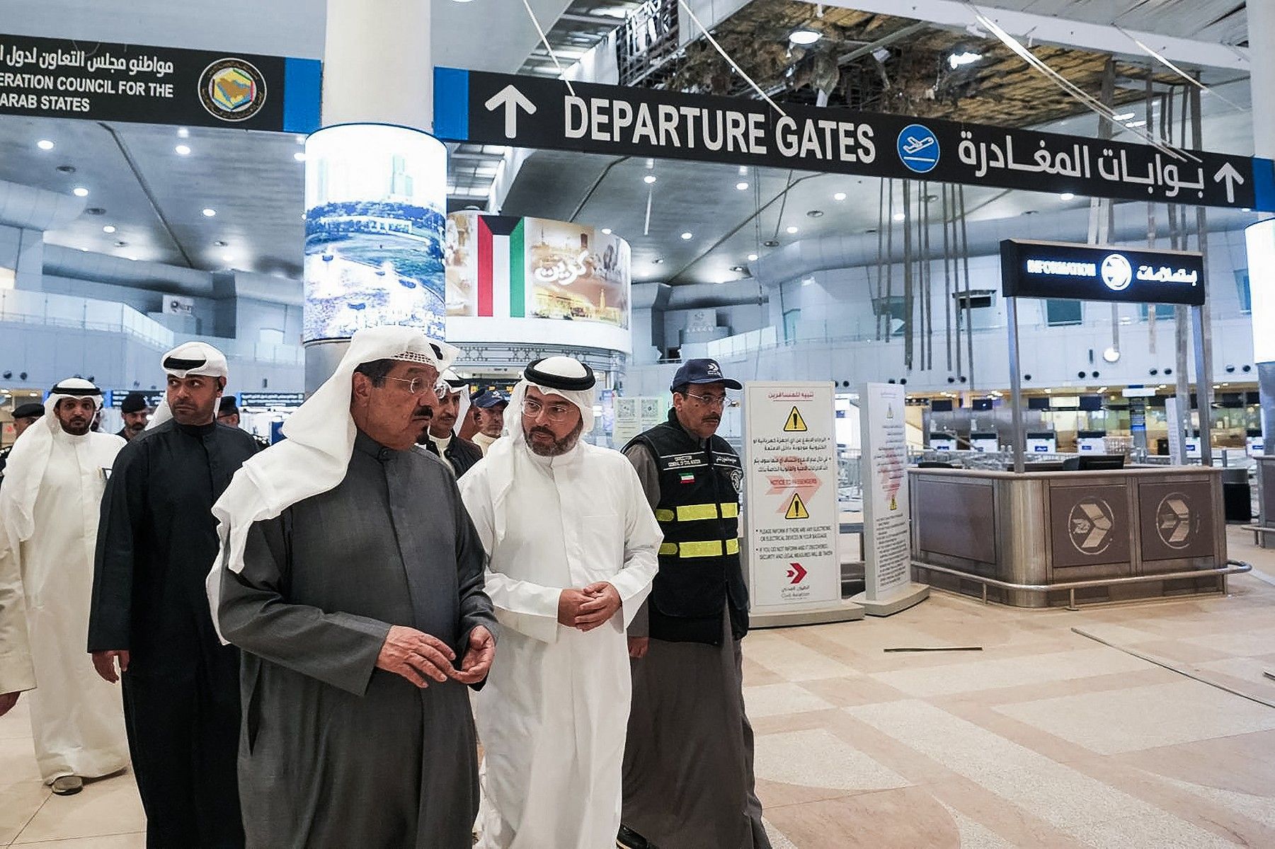 Fire erupts at fuel tank in Kuwait Airport, debris falls on two roofs ...