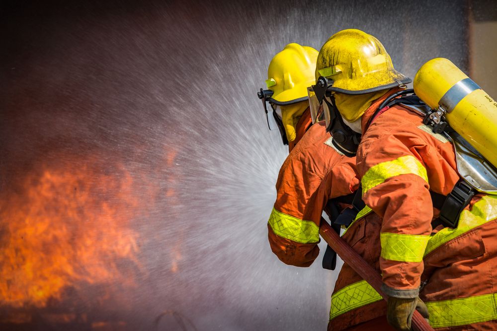 Massive explosion causes fire at oil rig near Etoile, Texas | Al Bawaba