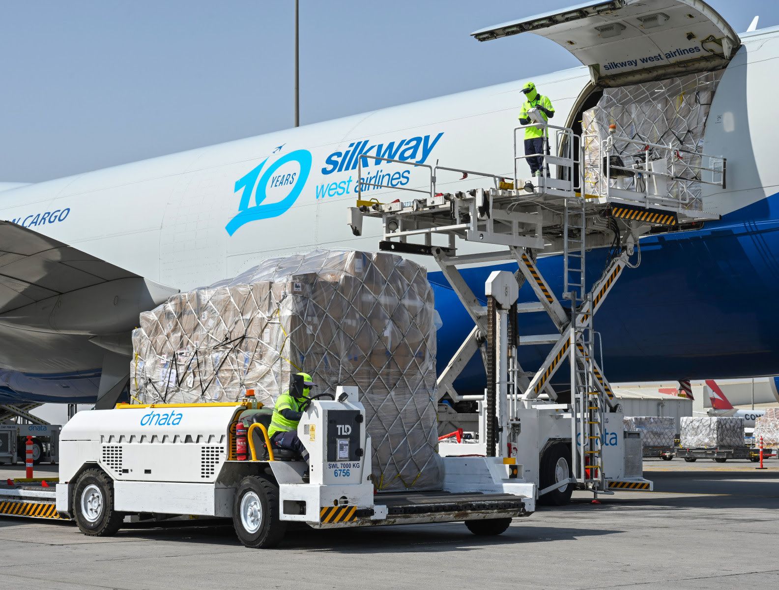 dnata wins multi-year Silk Way Group cargo handling contract in ...