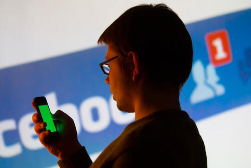 Facebook will be a world's largest 'virtual graveyard' by 2098 | Al Bawaba