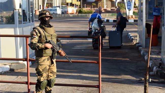 An attack on north Sinai checkpoint leaves five policemen dead: Egypt ...