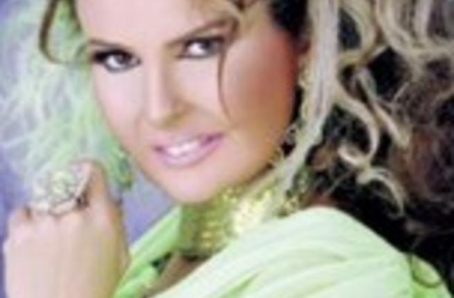 Yusra learns to dance Salsa | Al Bawaba