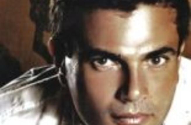 Amro Diab sings in Abu Dhabi | Al Bawaba