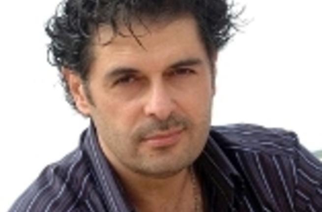 Virgin Mega Stores present Ragheb Alameh with a platinum record | Al Bawaba