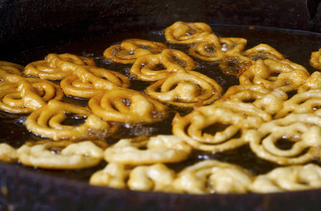 Meet the baker of Lebanon's most delicious sweets | Al Bawaba