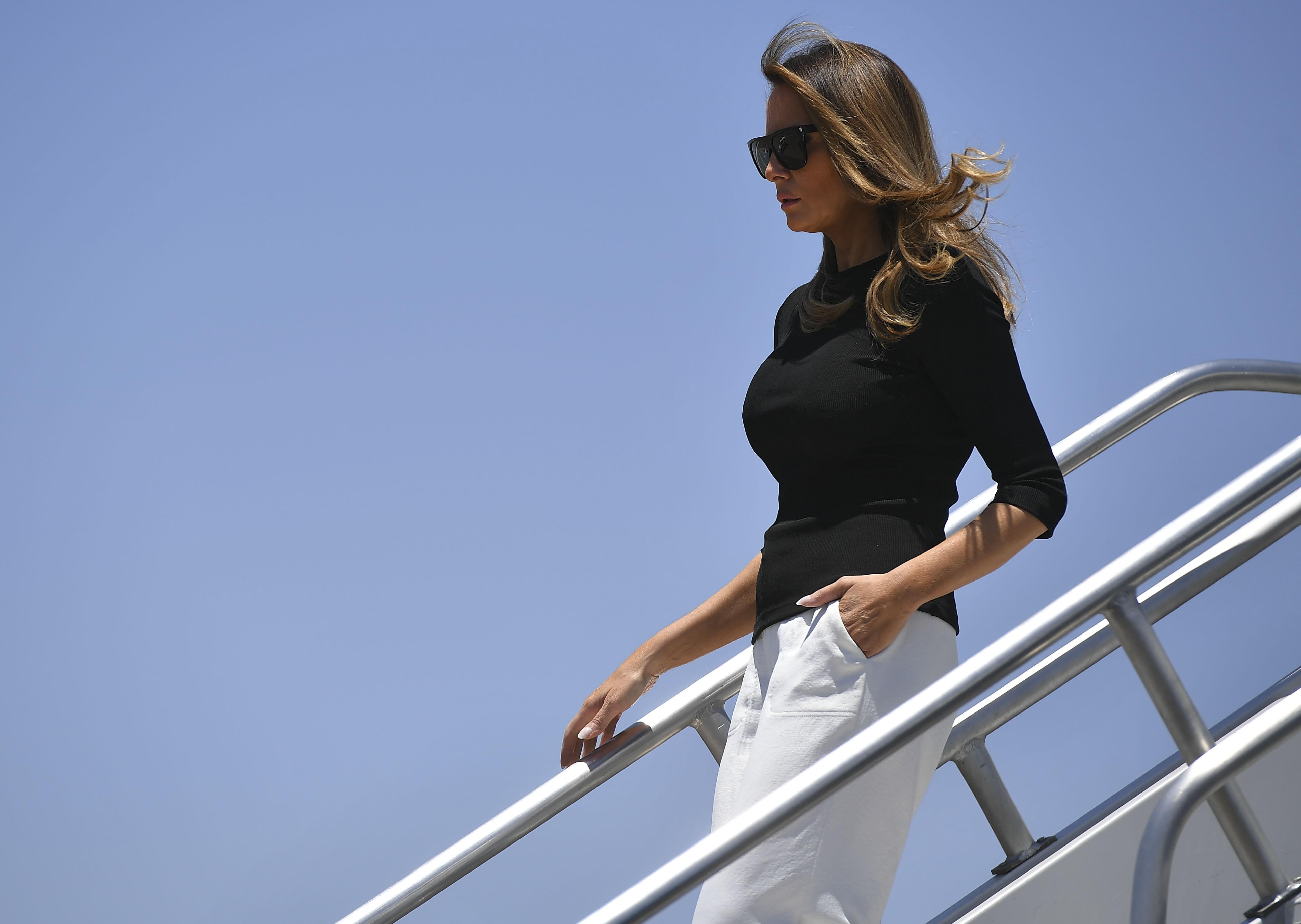 Why Did Melania Trump Plane Made Emergency Landing? | Al Bawaba