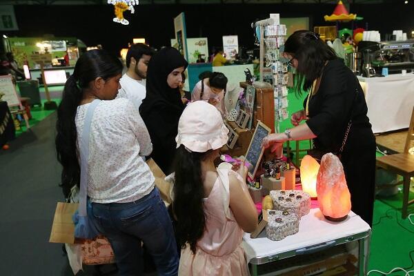 Modhesh World’s Handicraft Kiosks Showcase Uae’s Creative and ...