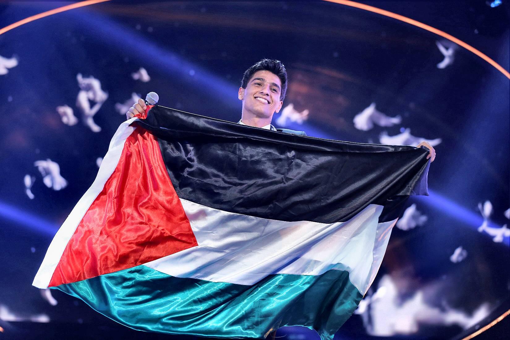 Mohammed Assaf 'spits on' snide online troll who called him Israeli ...