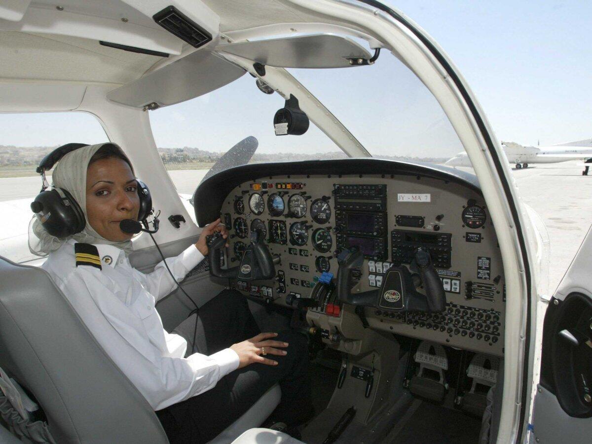Flight of fancy: Female Saudi pilot hopes to soar with Saudi’s women’s rights record | Al Bawaba