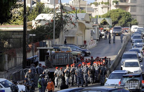 Saudi embassy in Lebanon increases its security amid rising tensions ...
