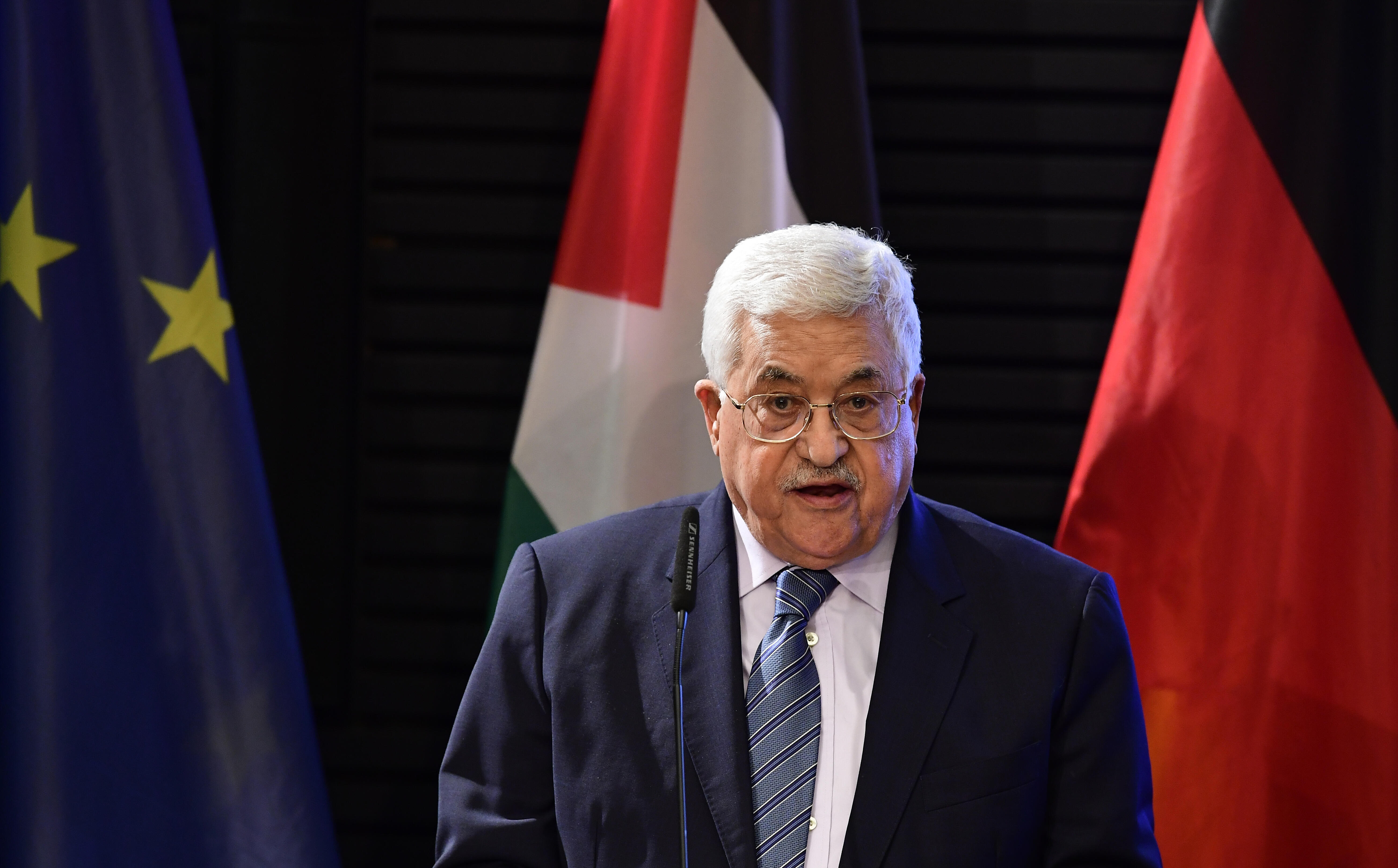Mahmoud Abbas receives ‘Hope for Peace’ prize in Germany | Al Bawaba