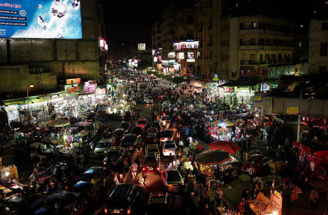 Ramadan drivers told to brake....fast! Rush hour Iftar traffic and the ...