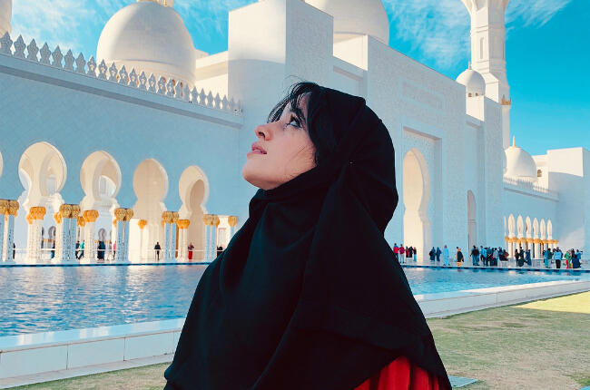 Camila Cabello Visits Sheikh Zayed Grand Mosque in Abu Dhabi | Al Bawaba