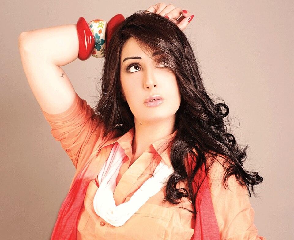 Ghada says rumors that she got Razan to cover up are nonsense | Al Bawaba