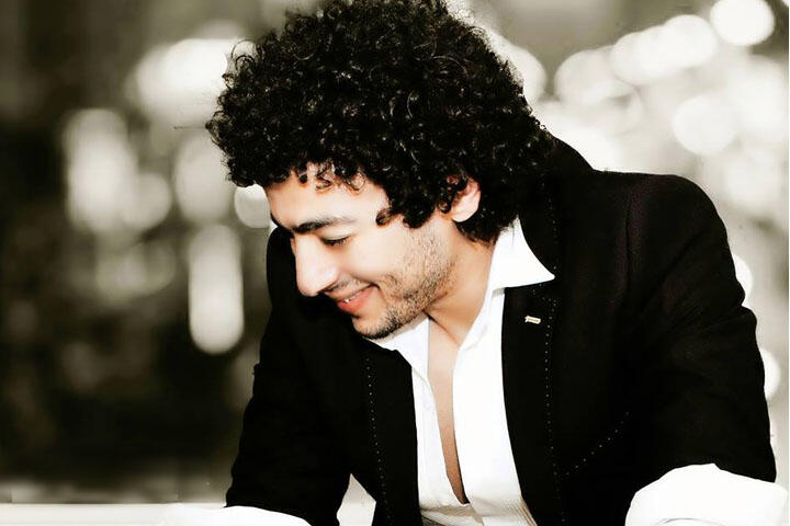Copycat: Hamada Helal looks uncanningly similar to Mohamed Mounir | Al ...