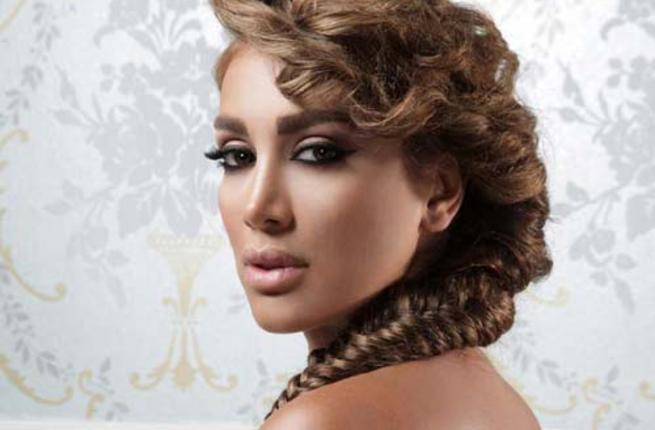 Maya Diab's dirty jokes fail to get crowds 'LOL'ing | Al Bawaba