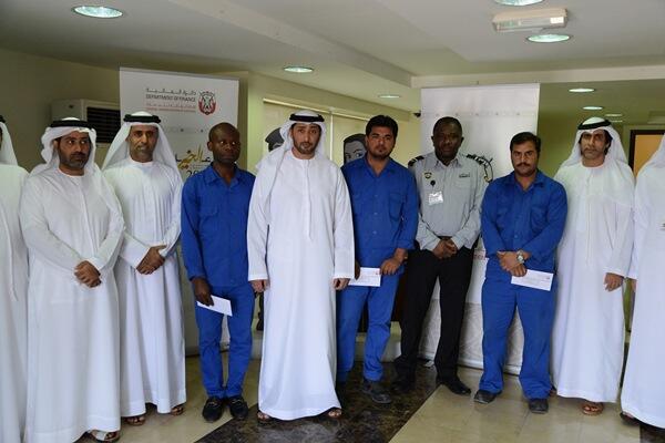 The General Administration of Customs – Abu Dhabi honours employees on ...