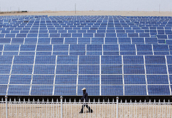 Kuwait Issues Tender for $1.2 Billion Solar Project in Al-Dibdibah | Al ...