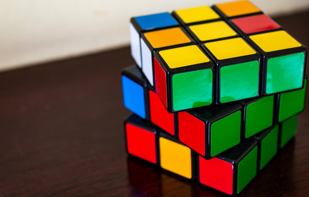 Canadian Museum Reveals World's Biggest Rubik Cube | Al Bawaba