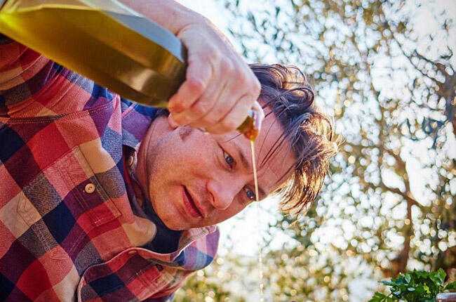 Jamie Oliver Spies on His Kids Using an App | Al Bawaba