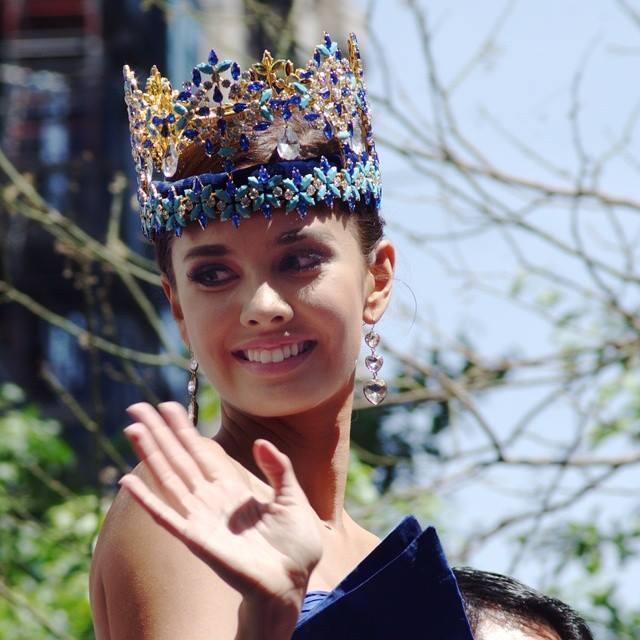 Abu Dhabi, learn how to walk the walk from Miss Universe runner-up ...