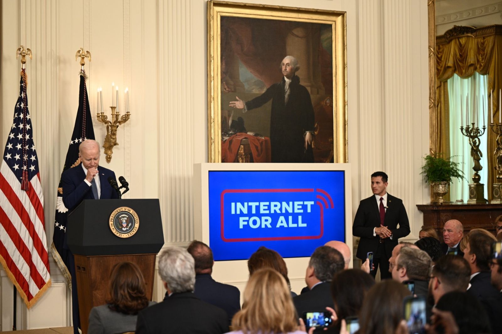 US launches nationwide internet accessibility effort | Al Bawaba