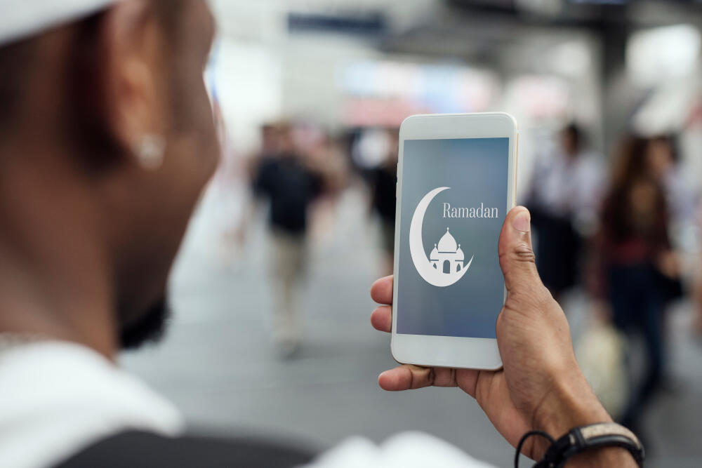 Tech This Week: Apple Celebrates Ramadan, First Major PS5 Update is ...