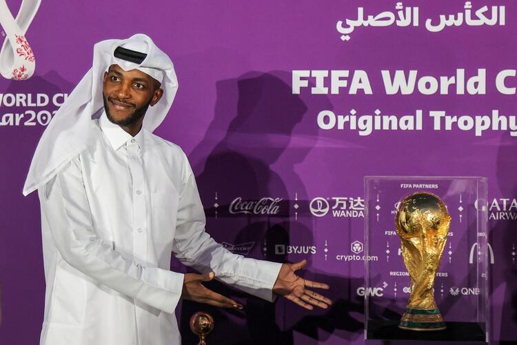 Cartoon Alien Aims to Ease World Cup Culture Shock in Qatar (AFP) | Al ...
